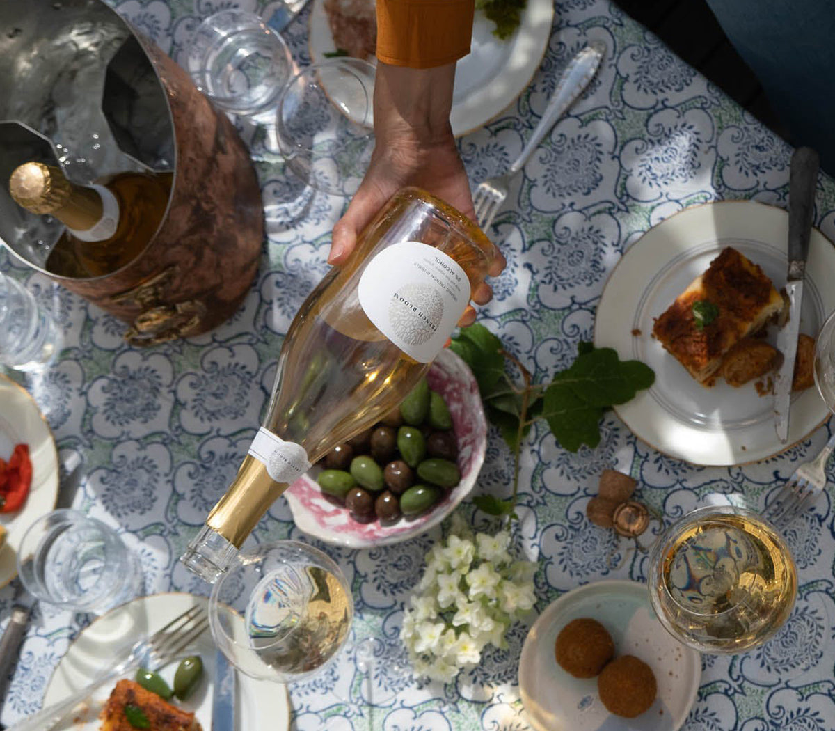 French Bloom: the most distinguished sparkling wine on - L'Officielle ...